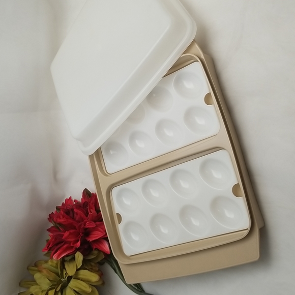 Tupperware | Kitchen | Tupperware Egg Keeper Container | Poshmark